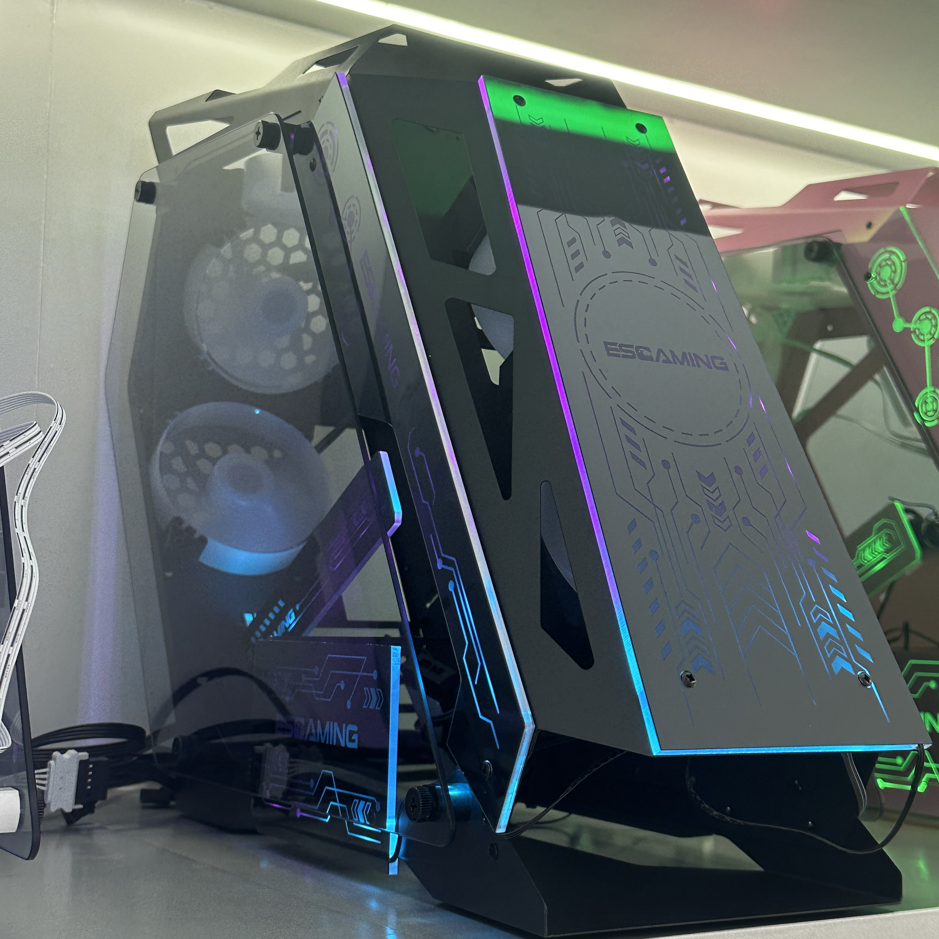 ESGAMAING Tempered Glass PC Case Build-in 6 ARGB Fans Cool Design ...