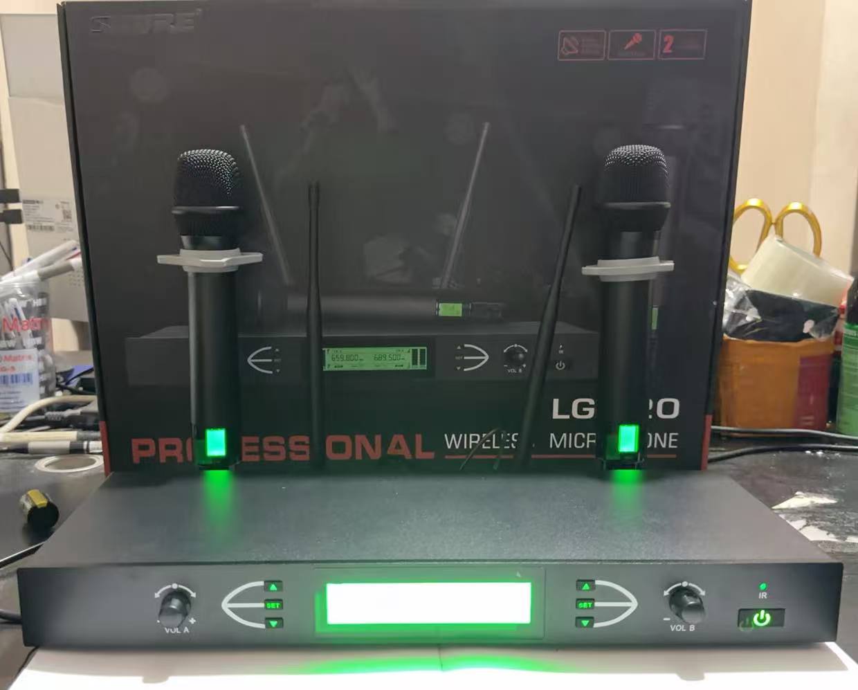 Shur‘e New 2-4 Channel UHF Professional Rechargerable Wireless ...