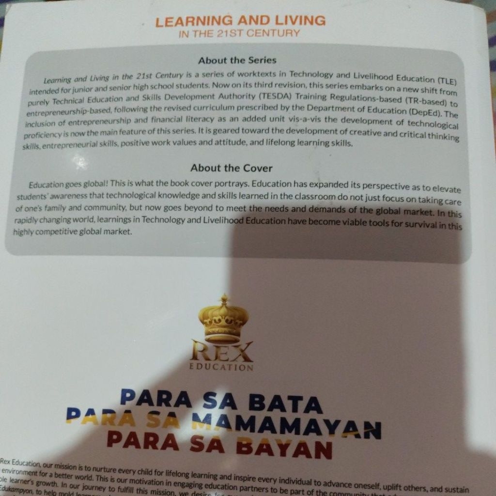 Slightly Used MATATAG 2024 Learning and Living for grade 7 TLE book ...