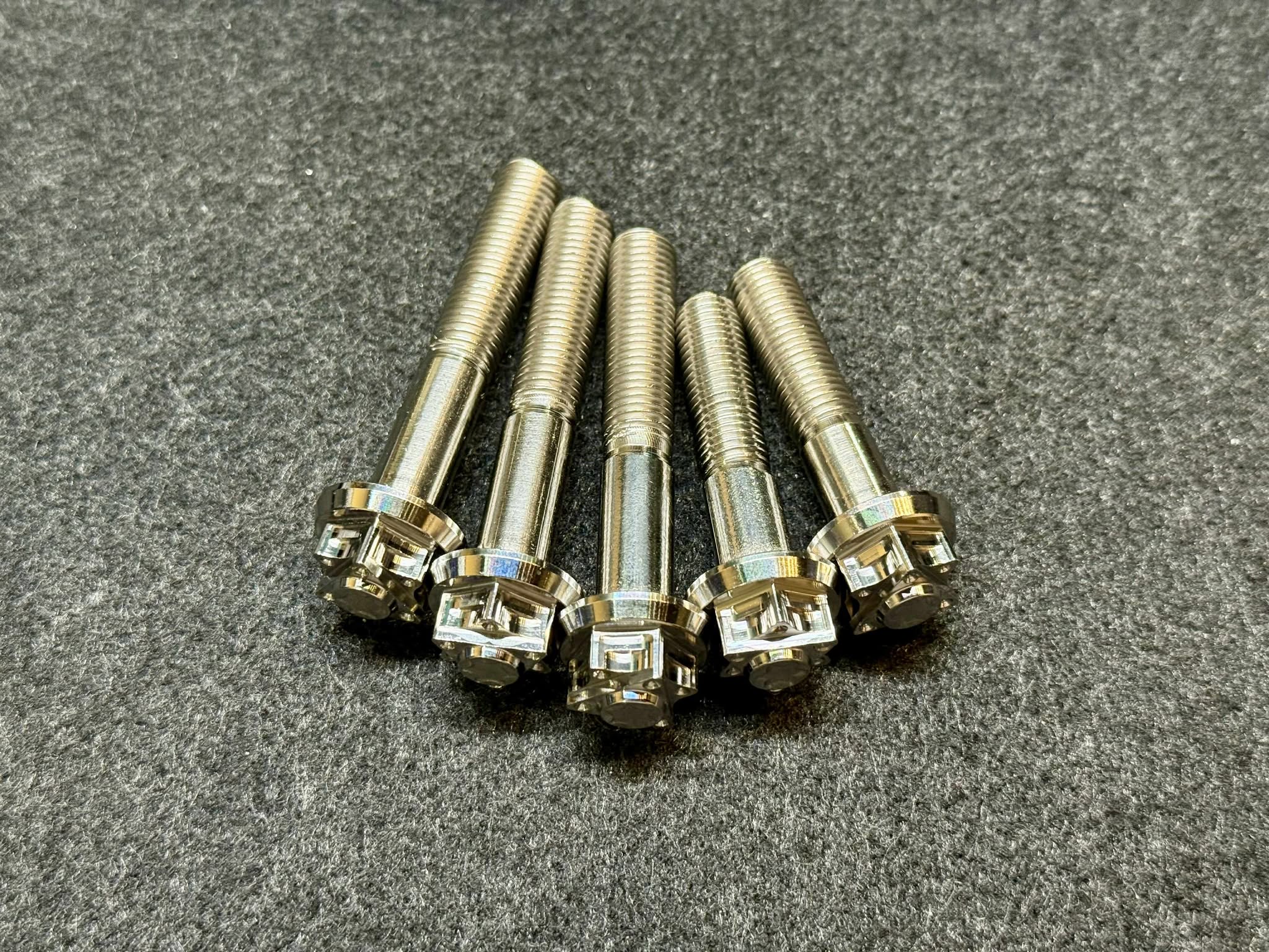 HEXA SC CIAM CNC PIPE BOLT SET FOR YAMAHA NMAX / AEROX V1 V2 ( 5PCS ...