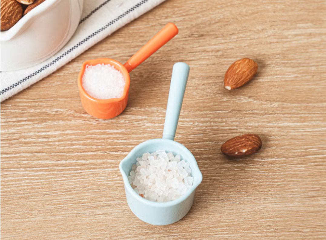 MILK PAN-SHAPED COLORFUL MEASURING SPOONS (2 PIECES) | Shopee Philippines
