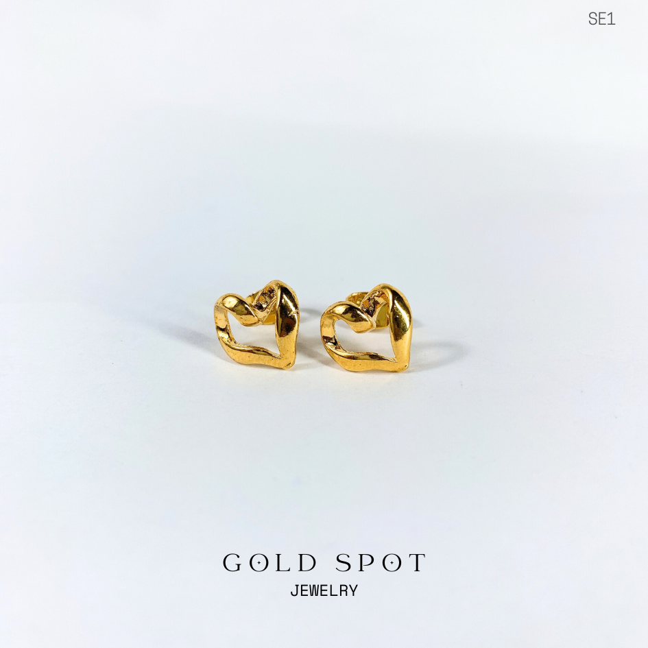 Hikaw Pambabae, Authentic 18K Gold Earrings, Pawnable Women’s Jewelry ...