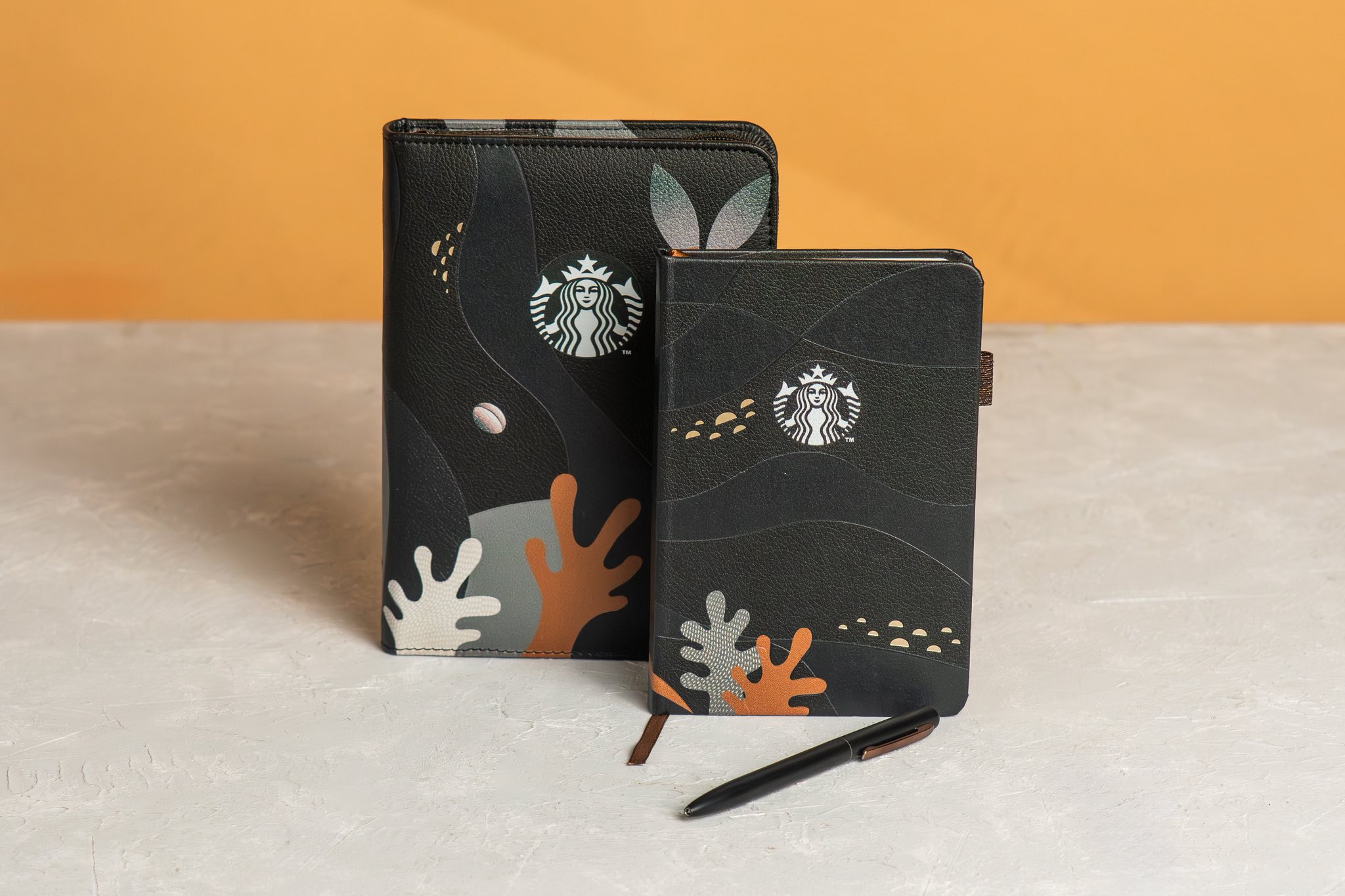 Starbucks 2026 Traditions Collections Planner Tumbler and Cold Cup ...
