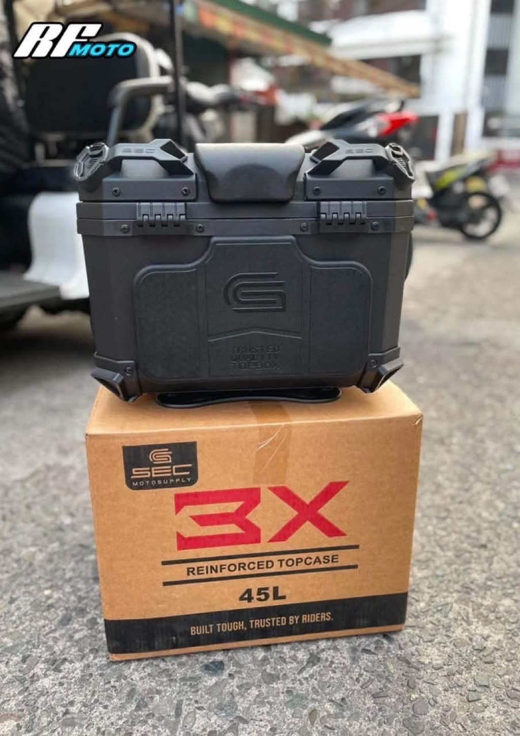 SEC INTERCEPTOR 45L HARD PLASTIC DUAL LOCK TOP BOX WITH METAL BASE ...