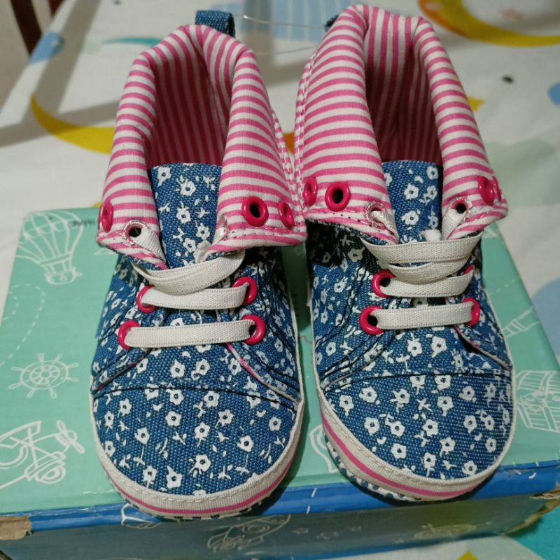 meet my feet boots Mal pull out | Shopee Philippines