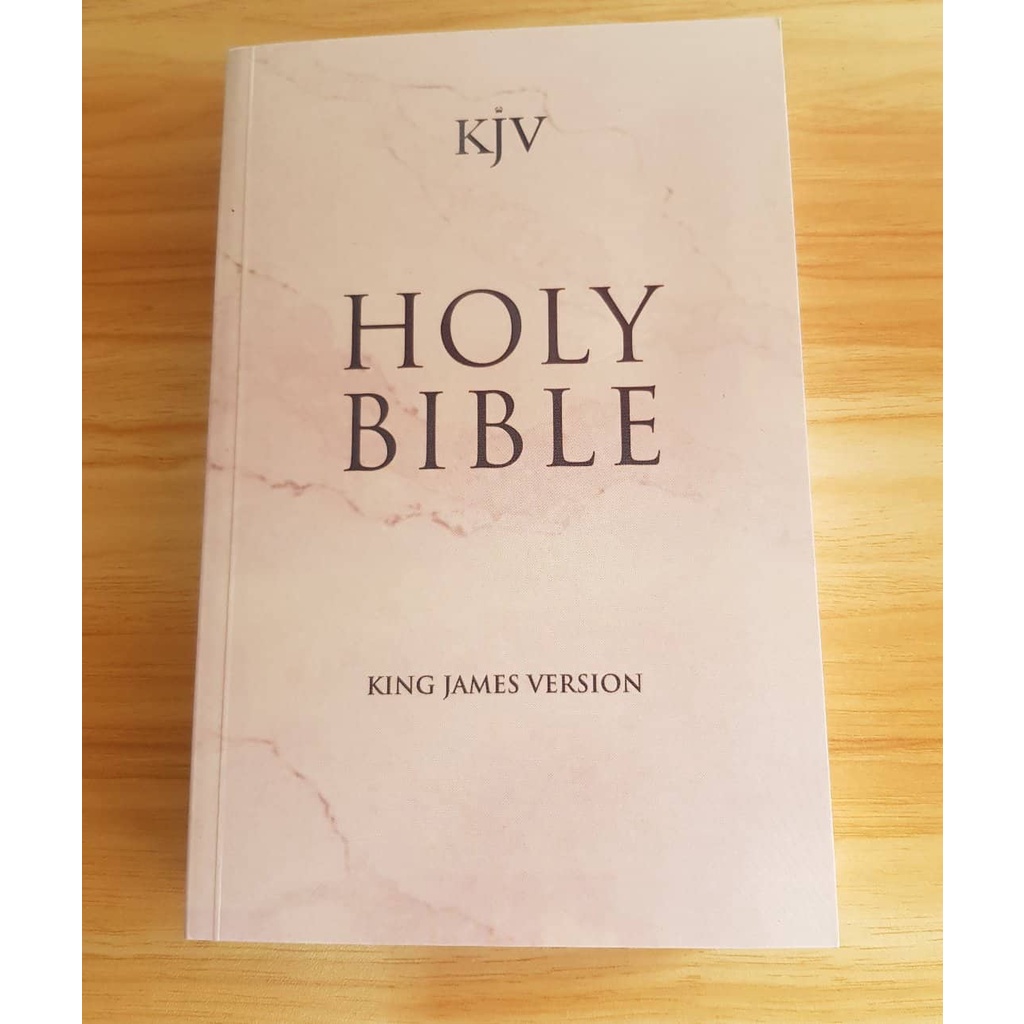 Holy Bible : King James Version (KJV) Paper Back Cover 8.5 x 1 x 6 ...
