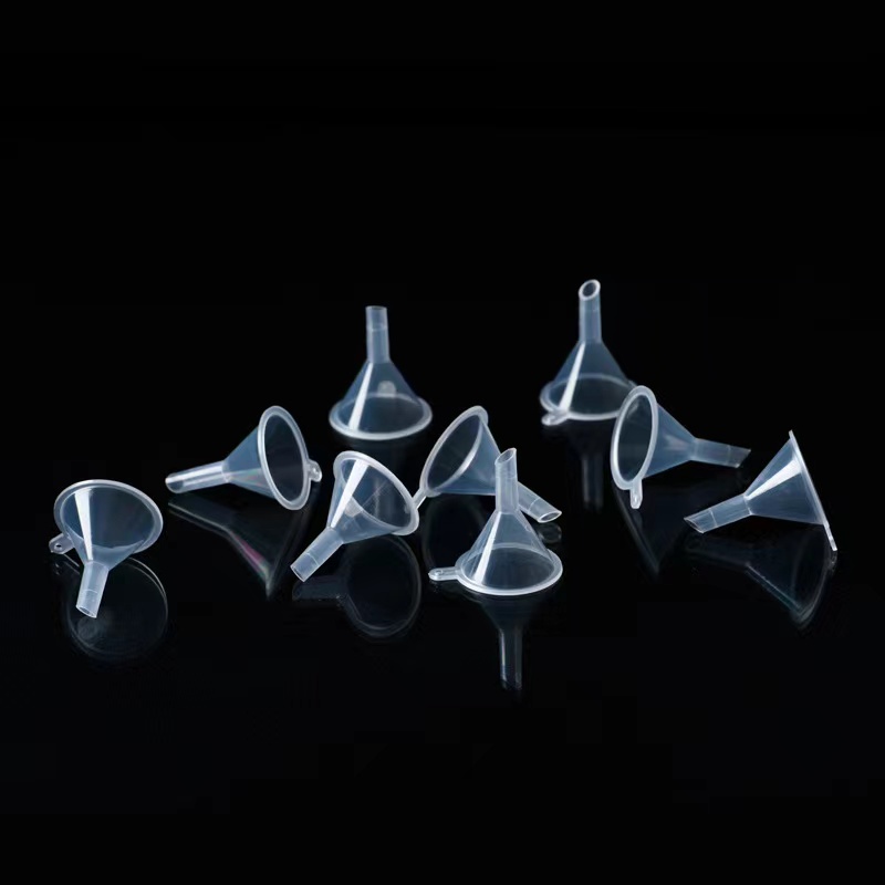 1pc Mini plastic funnel for liquid transfer to small travel size ...