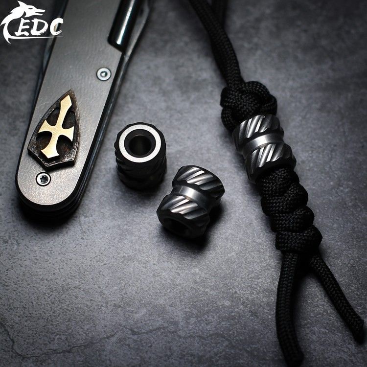 Roman Column Titanium Alloy Pendant EDC Lanyard Pendant Back Clip ...