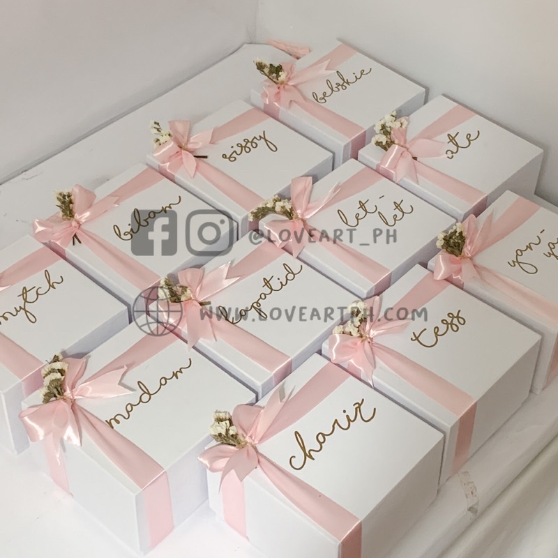 LoveArt Box | Box with NAME with ribbon | Personalized Box | Bridesmaid ...