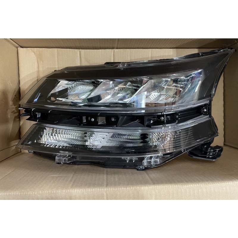 Toyota Avanza 2019-2020 Genuine Headlight | Shopee Philippines