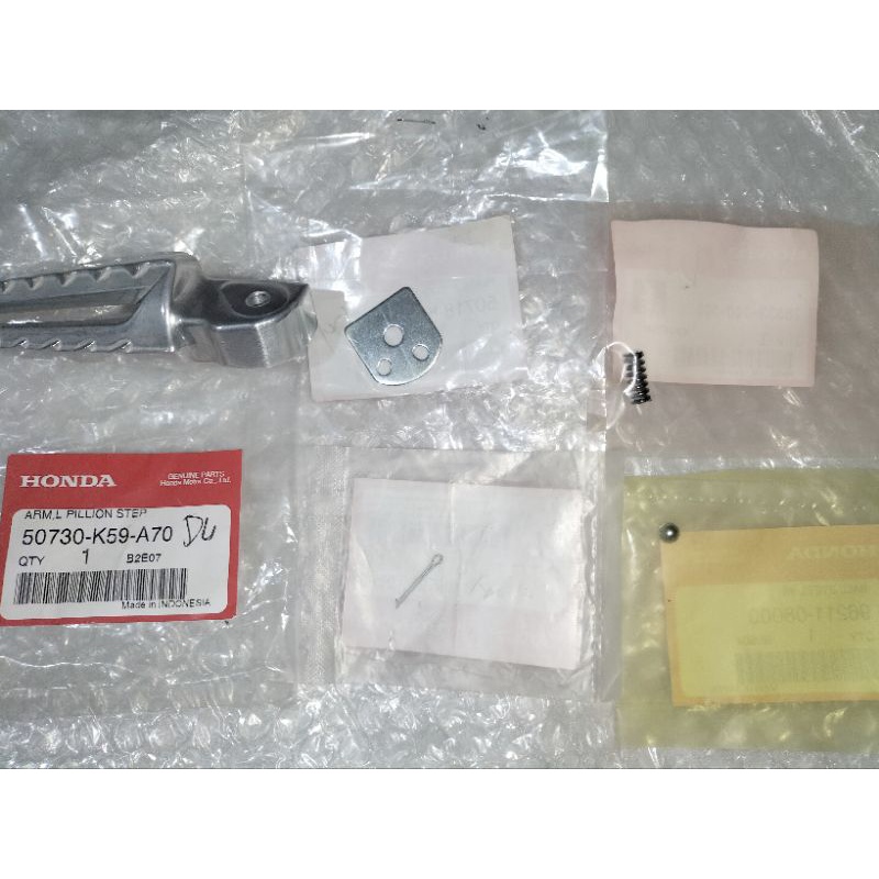 HONDA CLICK 150i & CLICK 160i REAR STEP PILLION SET, PASSENGER FOOTREST ...