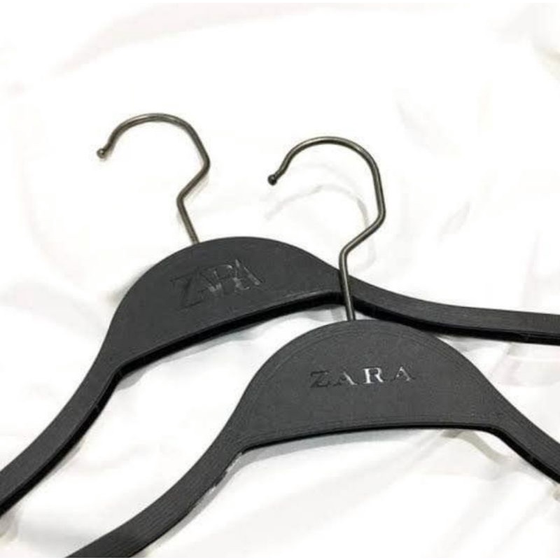 Z*ra Plastic HANGER 1 Dozen | Shopee Philippines
