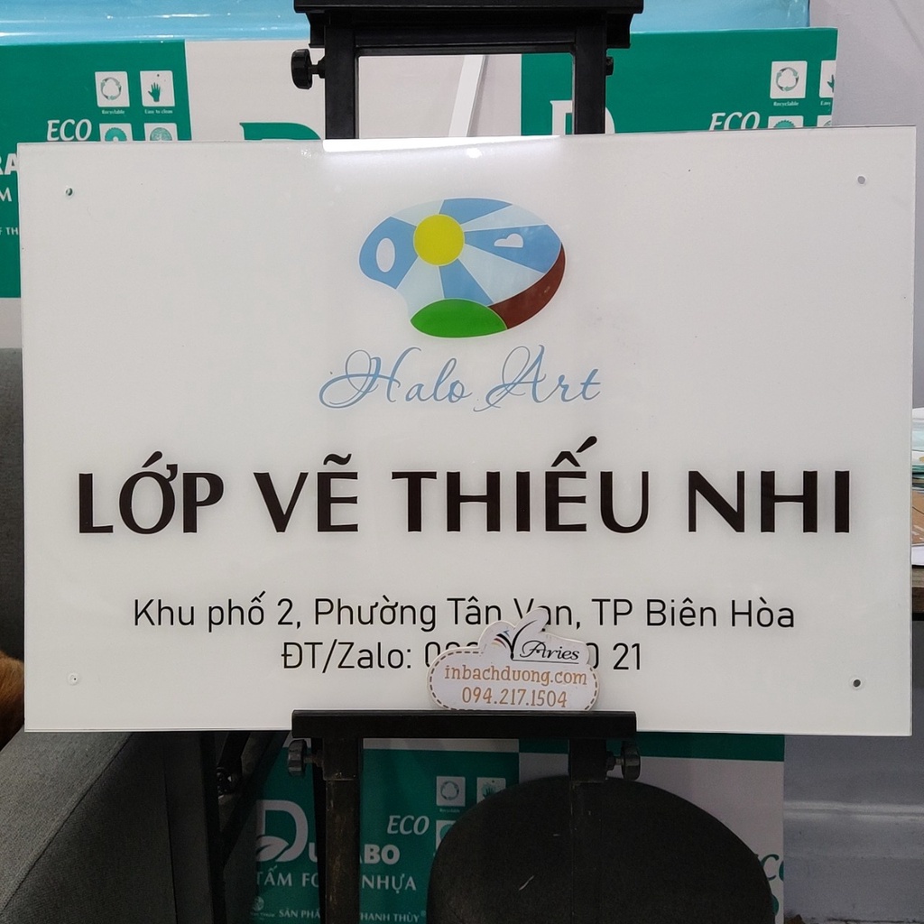 Receive printing of mica signs for Halo Art drawing class - Bach Duong ...