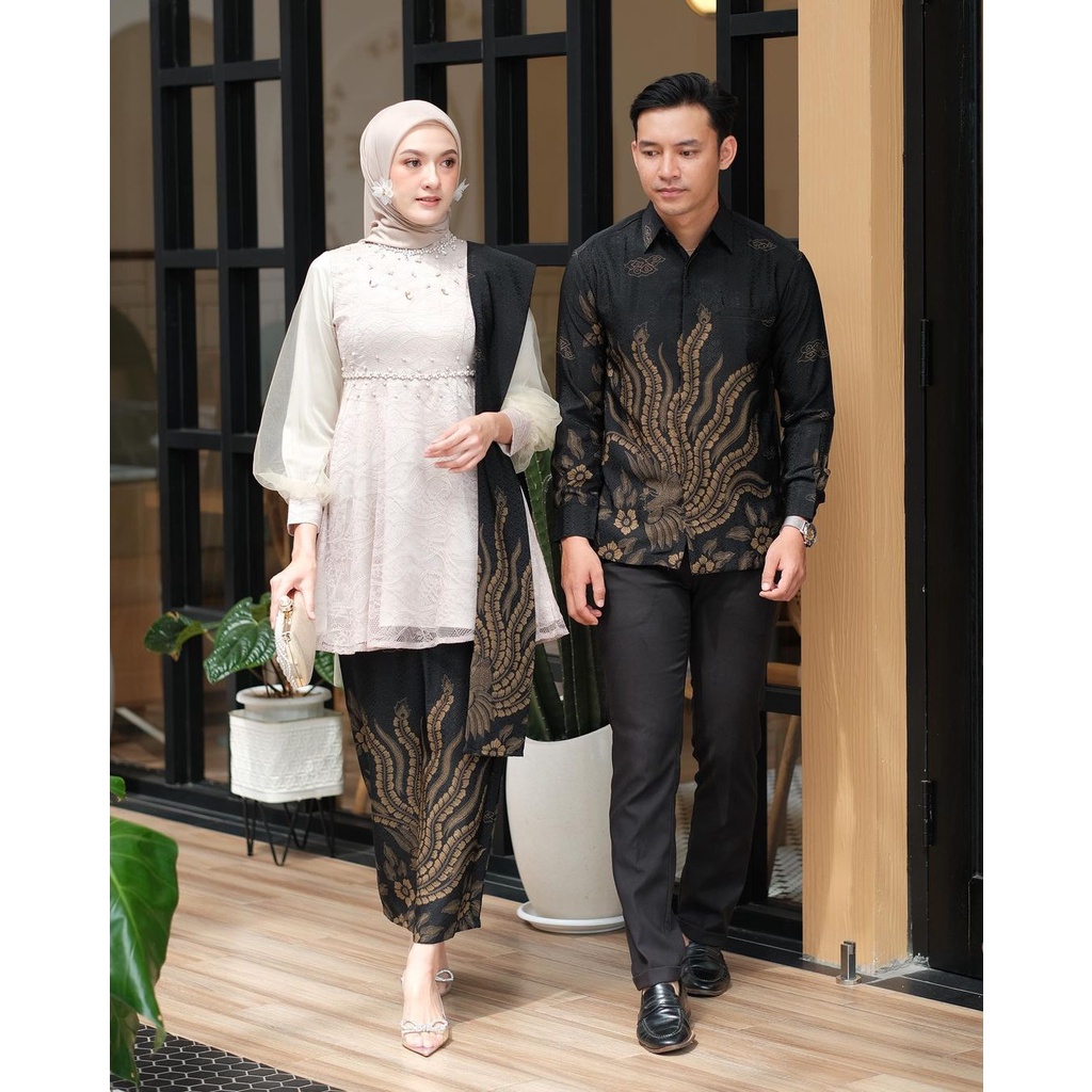 Nadine Couple Batik Graduation Fiance Application Batik (Latte ...