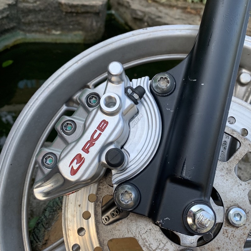 Mio Disc Caliper Bracket 220-260 RCB 2P Caliper) | Shopee Philippines