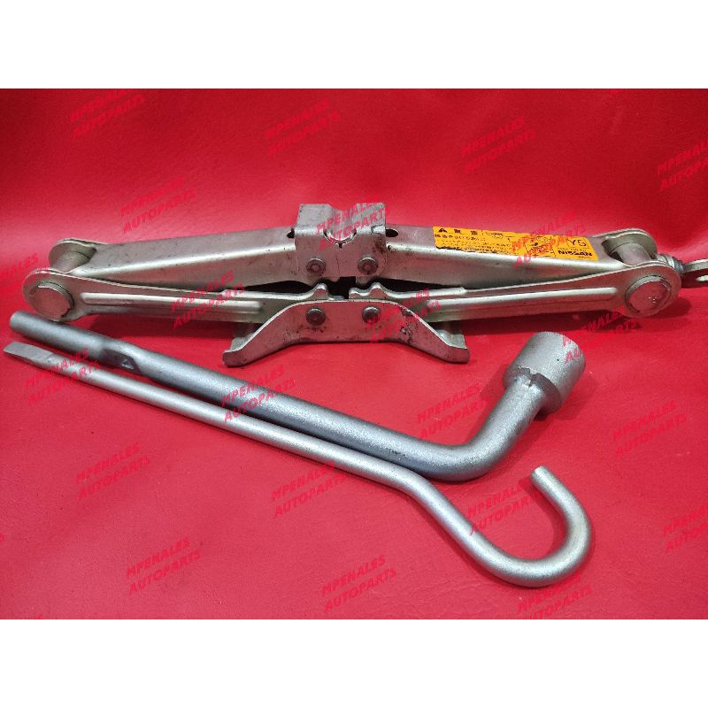 MECHANICAL SCISSOR JACK NISSAN (SILVER) 700KG LIFT WITH FREE WRENCH ...