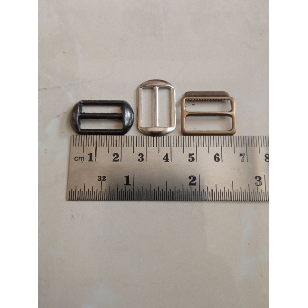 Accessories: Iron ring hat rail hat. Buckle cap, capped with the back ...