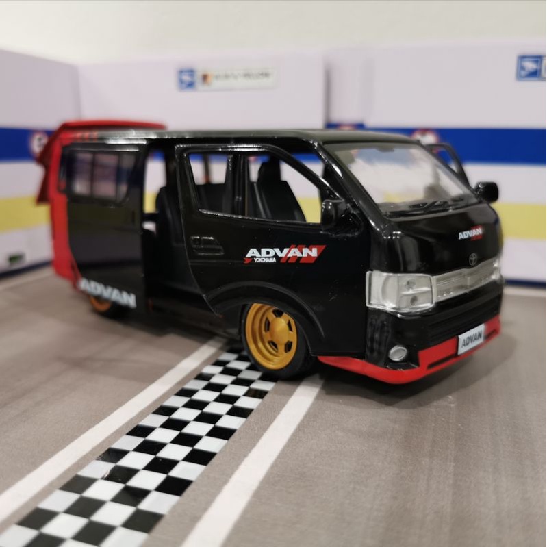 1/32 Toyota Hiace Advan Diecast Scale Model | Shopee Philippines