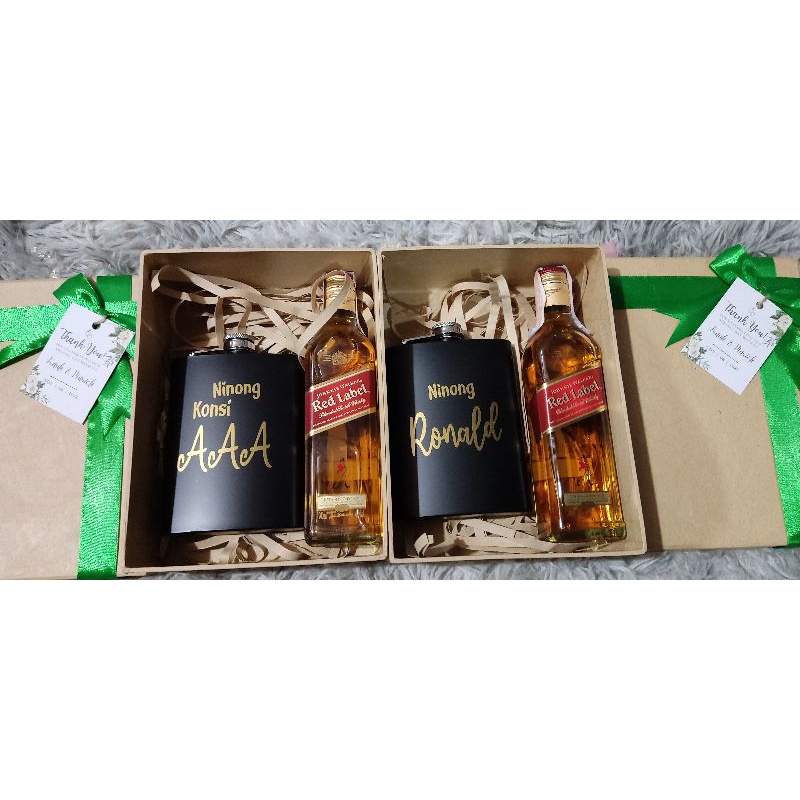 Personalized Gift Set Wine Flask 8oz and Authentin Red Label JW ...