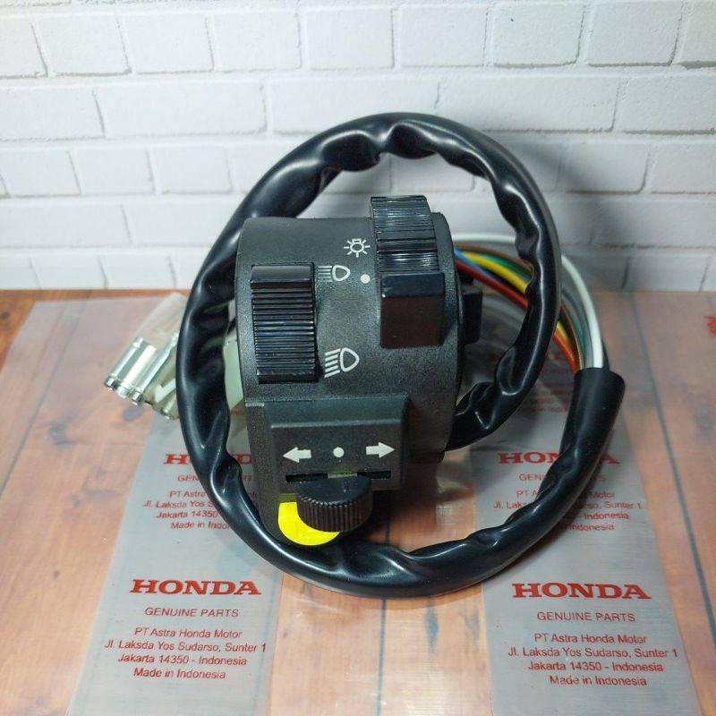 Honda win 100 CDI Motorcycle Left holder Switch | Shopee Philippines