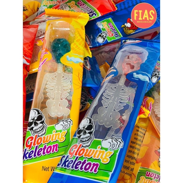 30 Pieces Glowing Skeleton Gummy Halloween Candy / Lootbag Filler ...