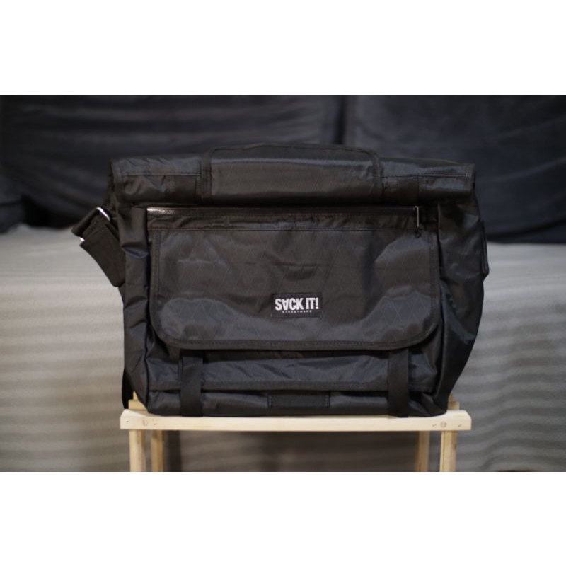 SACK IT MENSAHERO BAG 25L BIKE TO WORK WEATHER PROOF BAGS | Shopee ...