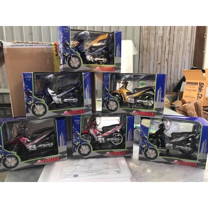 Yaz 125 model 1:12 scale - Motorcycle model 1:12 scale | Scale 1:12 ...