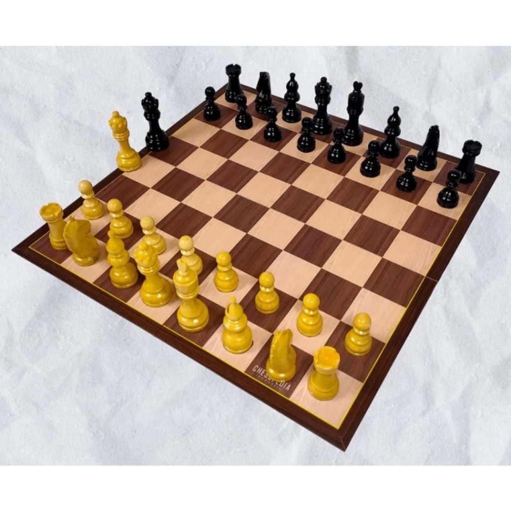 KAYU Jumbo Wooden Chess Package + 4 Wood Grain Folding Chess Board ...