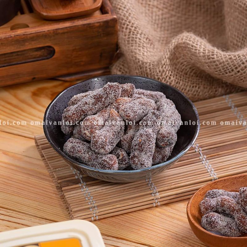 Van Loi apricot - Spicy tamarind coated with sweet and sour sugar ...