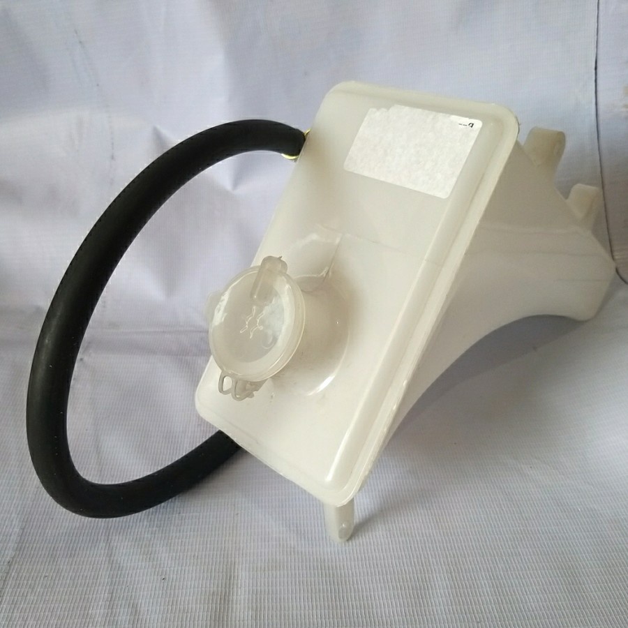 Geely Panda, LC Cross, MK Expansion Radiator Water Tank | Shopee ...