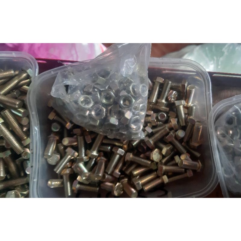 SIKU Hexagon Nut Bolts angle iron shelf holes 8 x 20 keys 12 price per ...