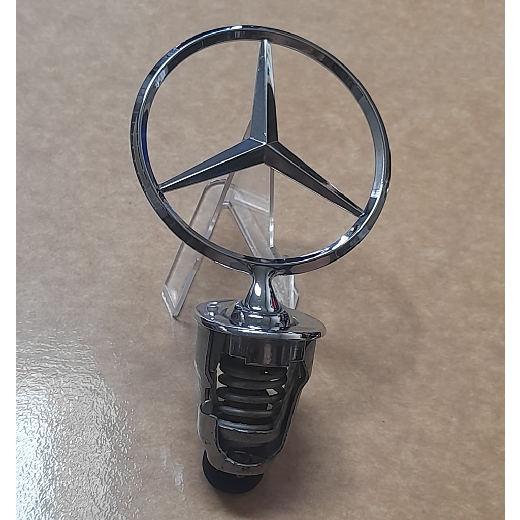 Souvenir / Collectible Hood Vertical logo for Mercedes Benz | Shopee ...