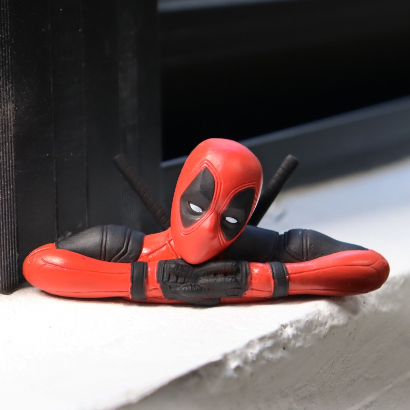 Deadpool Model Ornaments War Police Reclining Posture Hand Office Doll ...