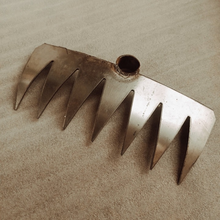 Iron rake with 5 teeth, 7 iron teeth without handle, suitable for soil ...