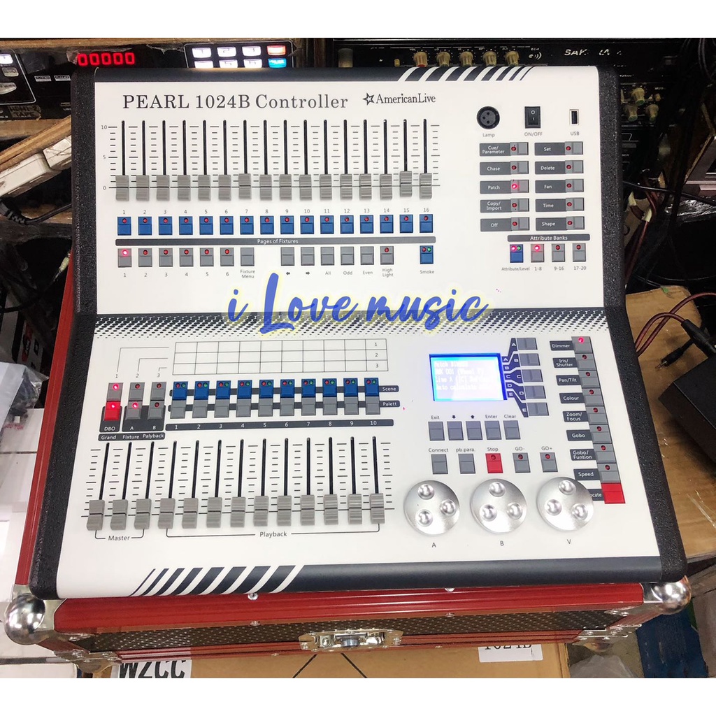 DMX Controller King Kong Pearl 1024B American Live with flight case ...