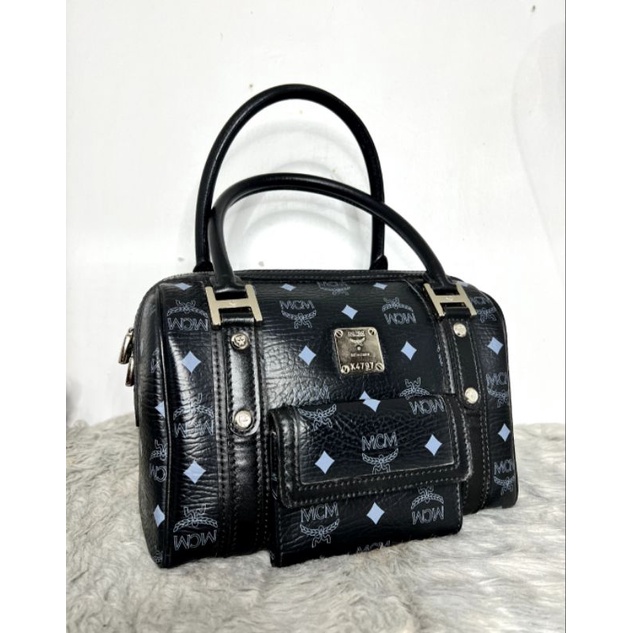 MCM DOCTORS BAG (Pre-Loved) | Shopee Philippines