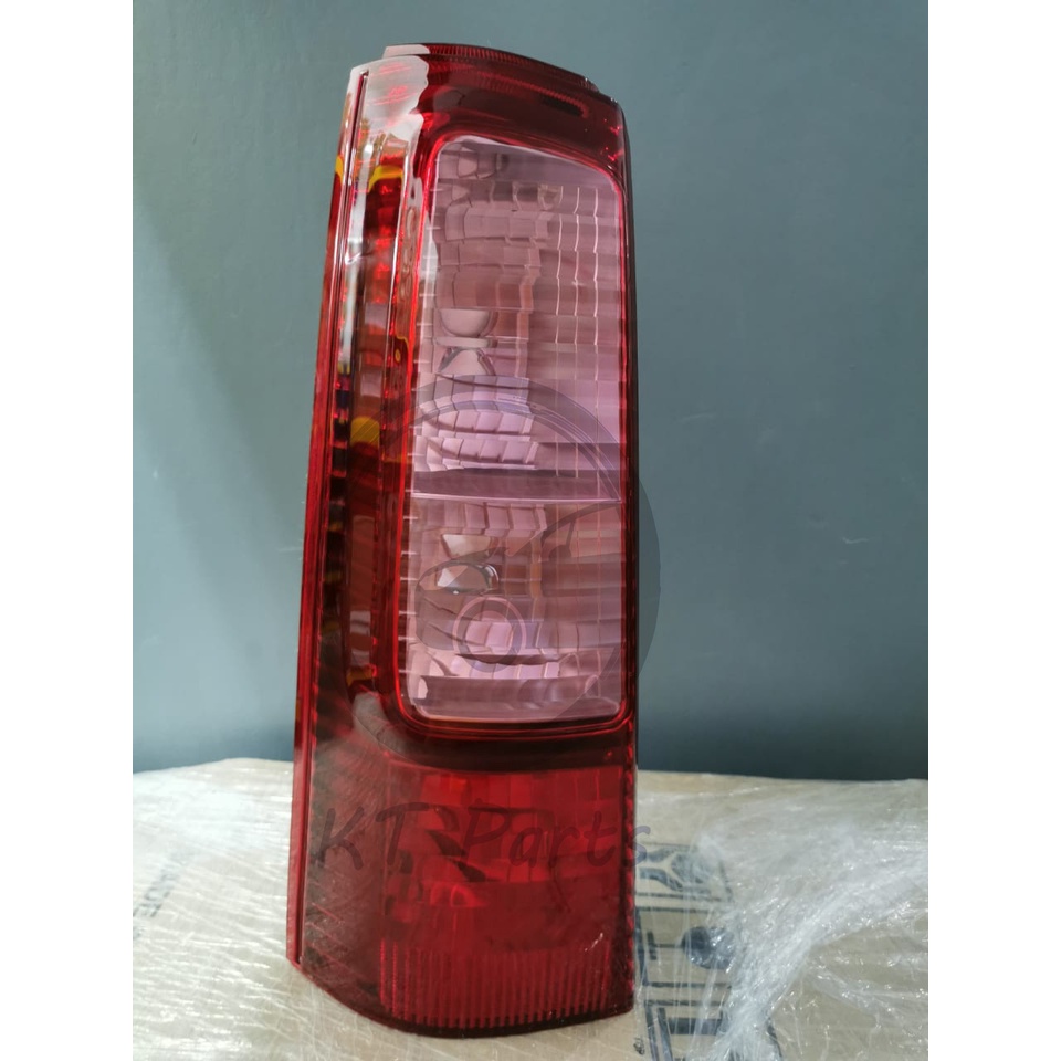 TOYOTA AVANZA F601 2004 YEAR REAR TAIL LAMP / TAIL LIGHT / BELAKANG ...