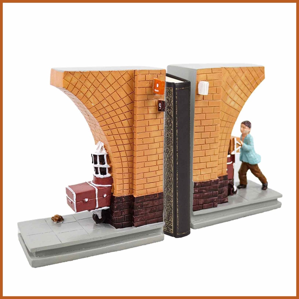 Wizarding World Decorative Bookends Book Nook Kit Decorative Book Nook ...