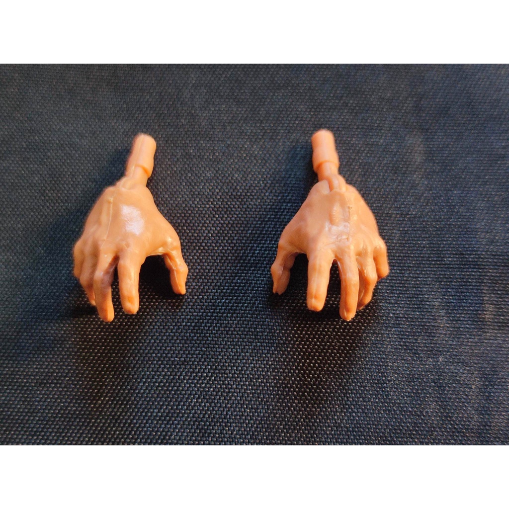 PAIR OF HANDS, bnew - Marvel Legends Parts Out Old Man Logan Hawkeye X ...