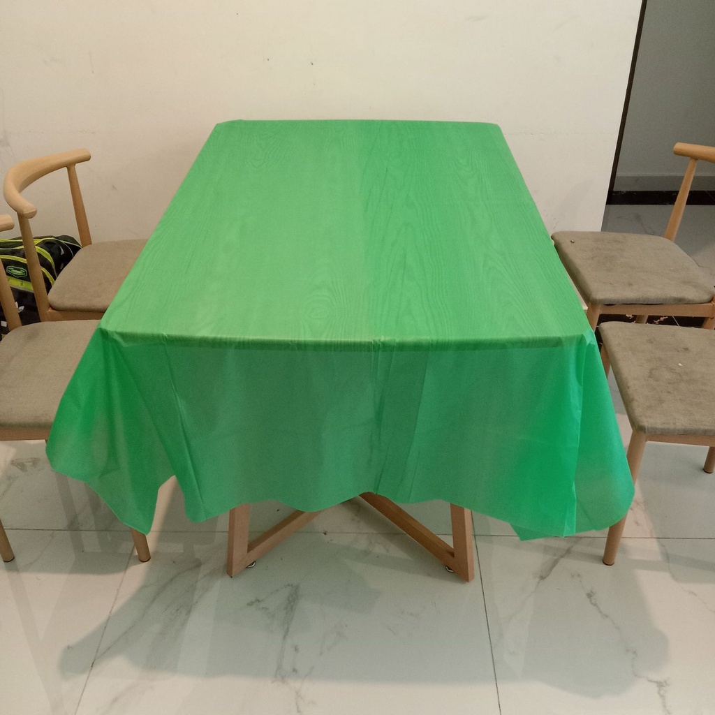 Agar.shop 6 Seater Plain Plastic Table Cover Waterproof Rectangular Disposable Party Decoration ...