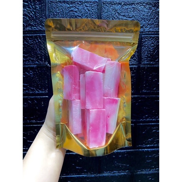 BUY1 TAKE1 Soap in a Pouch Bleach Collagen | Shopee Philippines