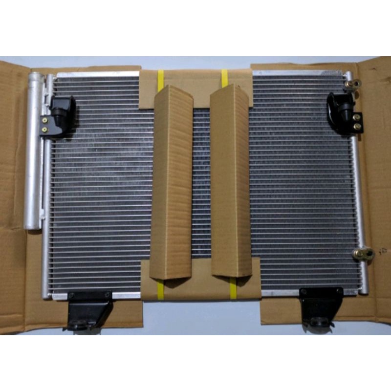 Condenser Toyota Hilux / Hi lux Diesel (2005 - 2015) Laminated | Shopee ...