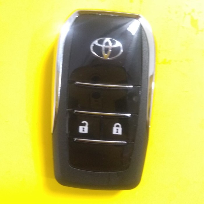 TOMBOL Toyota Vios Yaris Innova Fortuner Flipkey Folding Key Safety ...