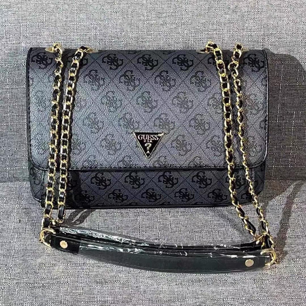 2020 GUESS LOGO design chain SLING BAG | Shopee Philippines