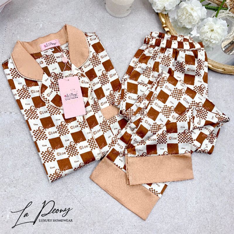 Silk Silk pizama Set Smooth caro Pattern With Letter Pattern | Shopee ...