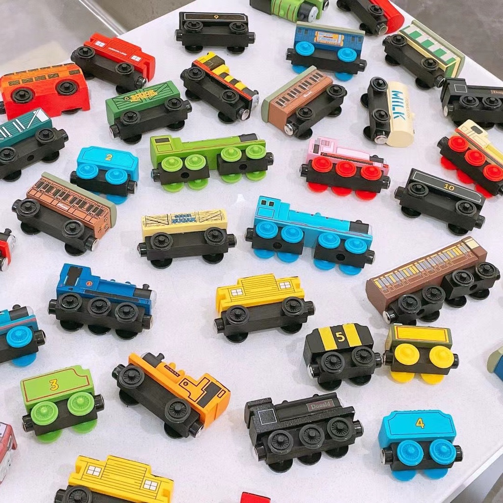 toys train model Thomas Magnetic connection Thomas and his friends ...