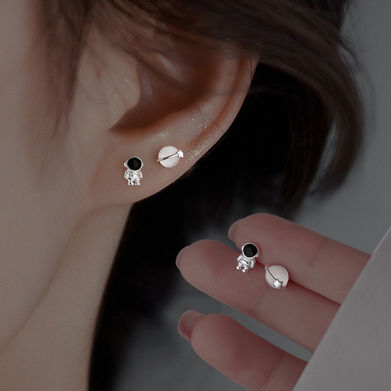 1Pair Korean Simple Astronaut Earrings Popular Fashion Silver Planet ...