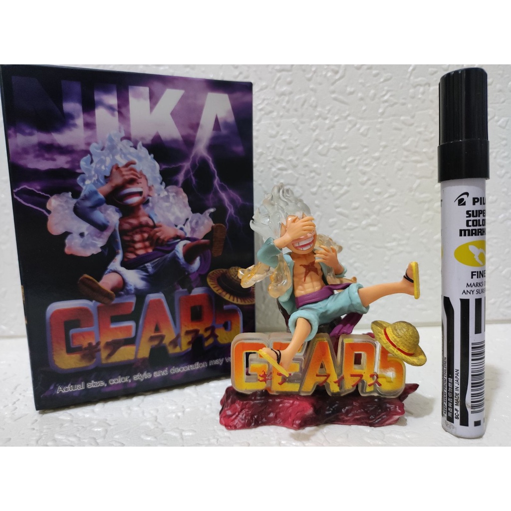 One Piece Luffy Gear 5 Sun God Nikka Luffy Sitting dragon pose Running ...