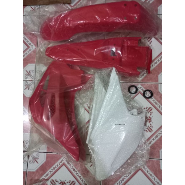 Body kit Rusi/kr125/kr150 color white blk.blue orange green,red ...