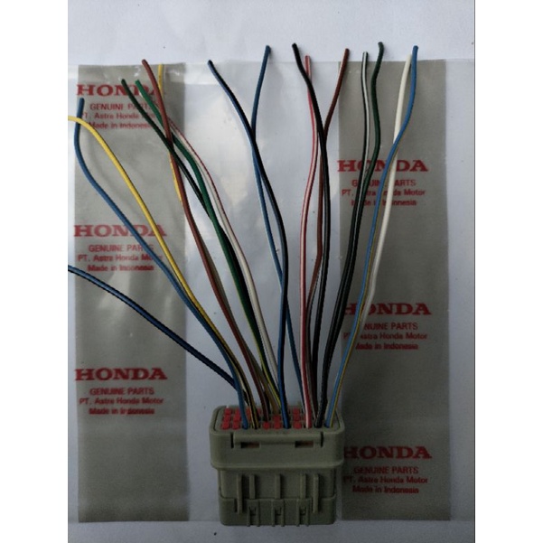 All new Vario SCU socket, PCX 160. SCU unit sensor control connector ...